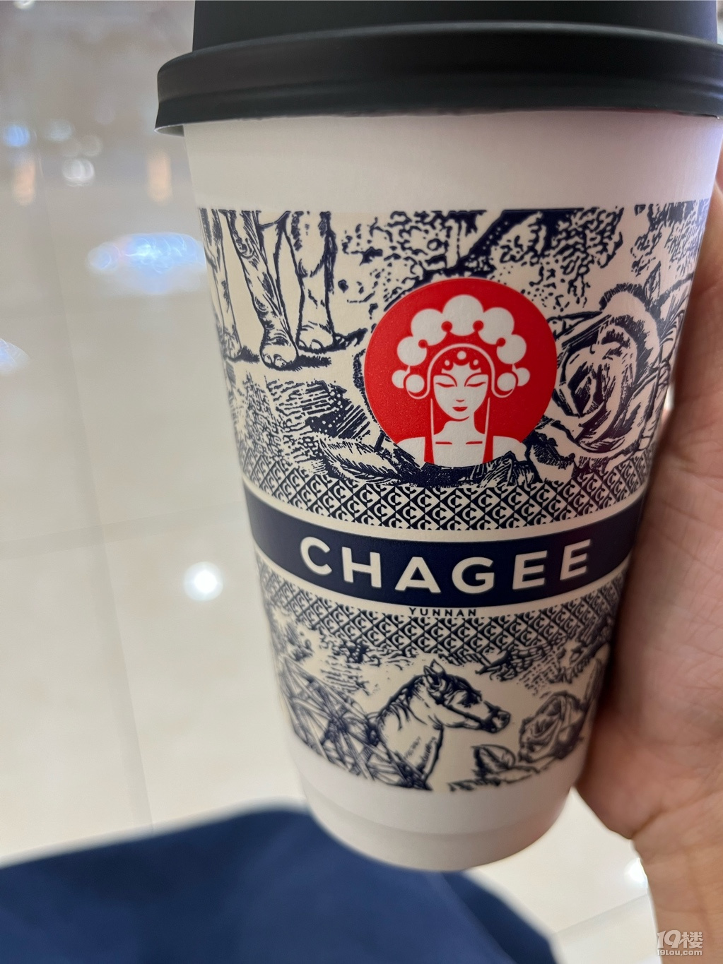 最近这个霸王茶姬好像很火的样子 第一次喝喝 伯牙绝弦 口水杭州 杭州19楼