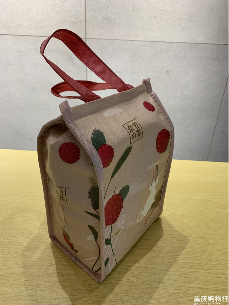 奈雪的茶风很大，但我竟然最喜欢它的外卖袋-美食狗仔队-美食俱乐部-重庆购物狂