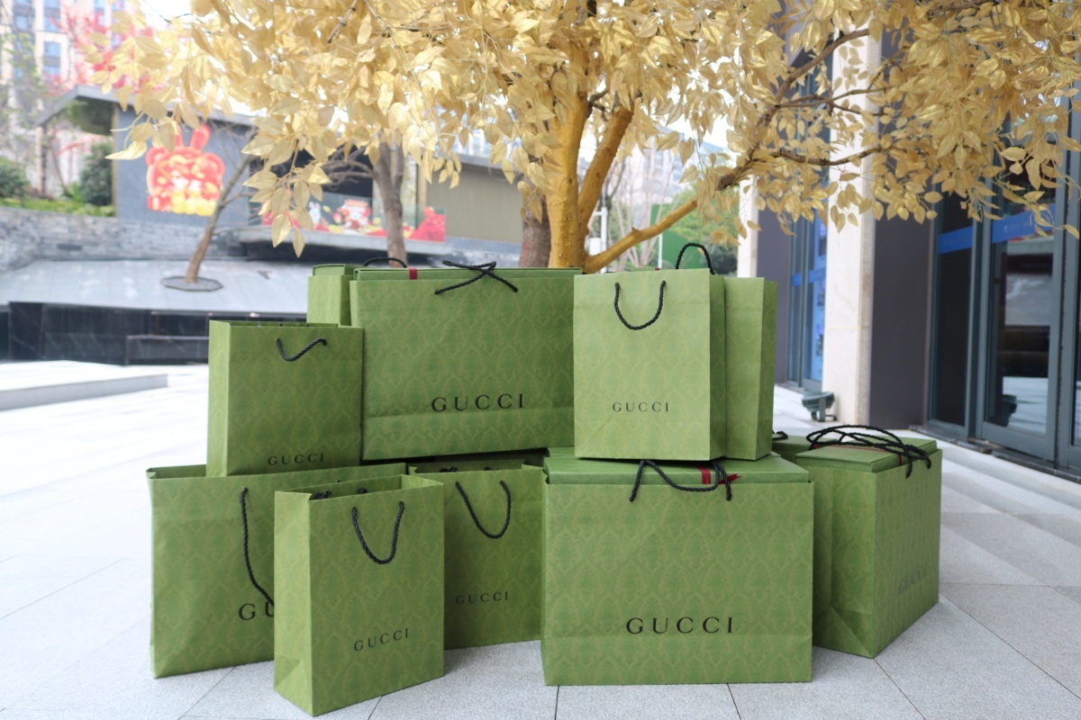 售房部出现大量Gucci袋子，这是要有大动作了！-房产楼市-重庆购物狂