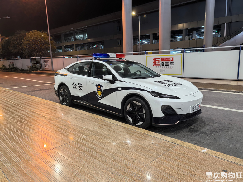 重庆这个深蓝SL03的警车真帅-买车用车-重庆购物狂