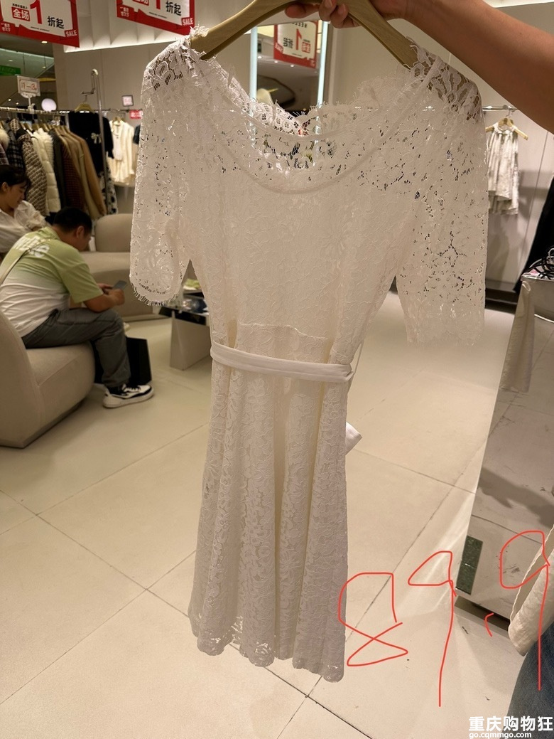 neelly这个品牌风格我好喜欢，阳光世纪奥特莱斯2楼-潮流消费-重庆购物狂