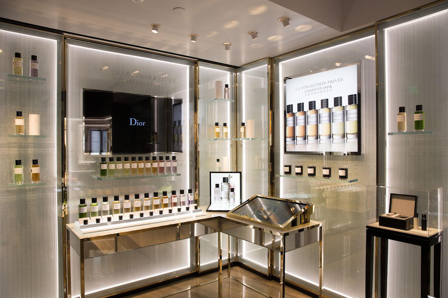 上海国金中心精品店9月13日奢华开幕仪式-明星·Beauty-咖啡大教室-杭州19楼