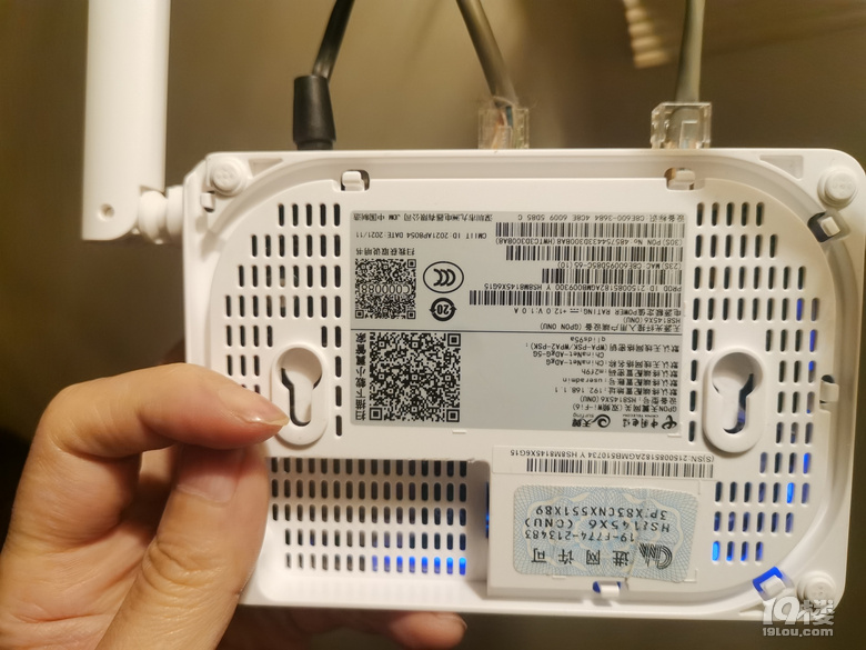 华为wifi6全千兆无线路由器有没有人要90自提-二手闲置-临安19楼