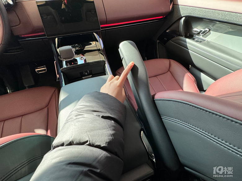 【到店实拍】实拍新款揽胜运动版，3.0T+8AT，全时四驱-台州汽车-台州19楼