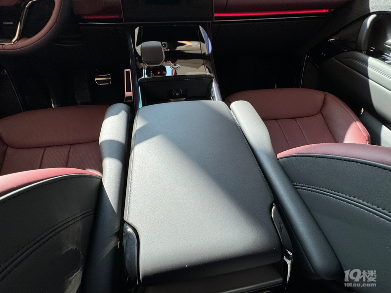 【到店实拍】实拍新款揽胜运动版，3.0T+8AT，全时四驱-台州汽车-台州19楼